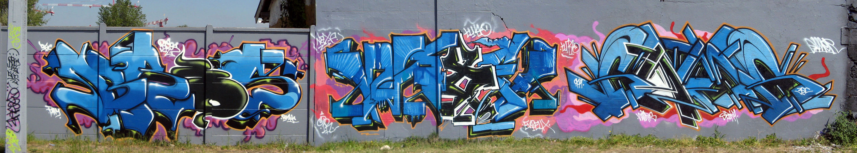 Artwork by BROS in Bor-et-Bar | Fatcap